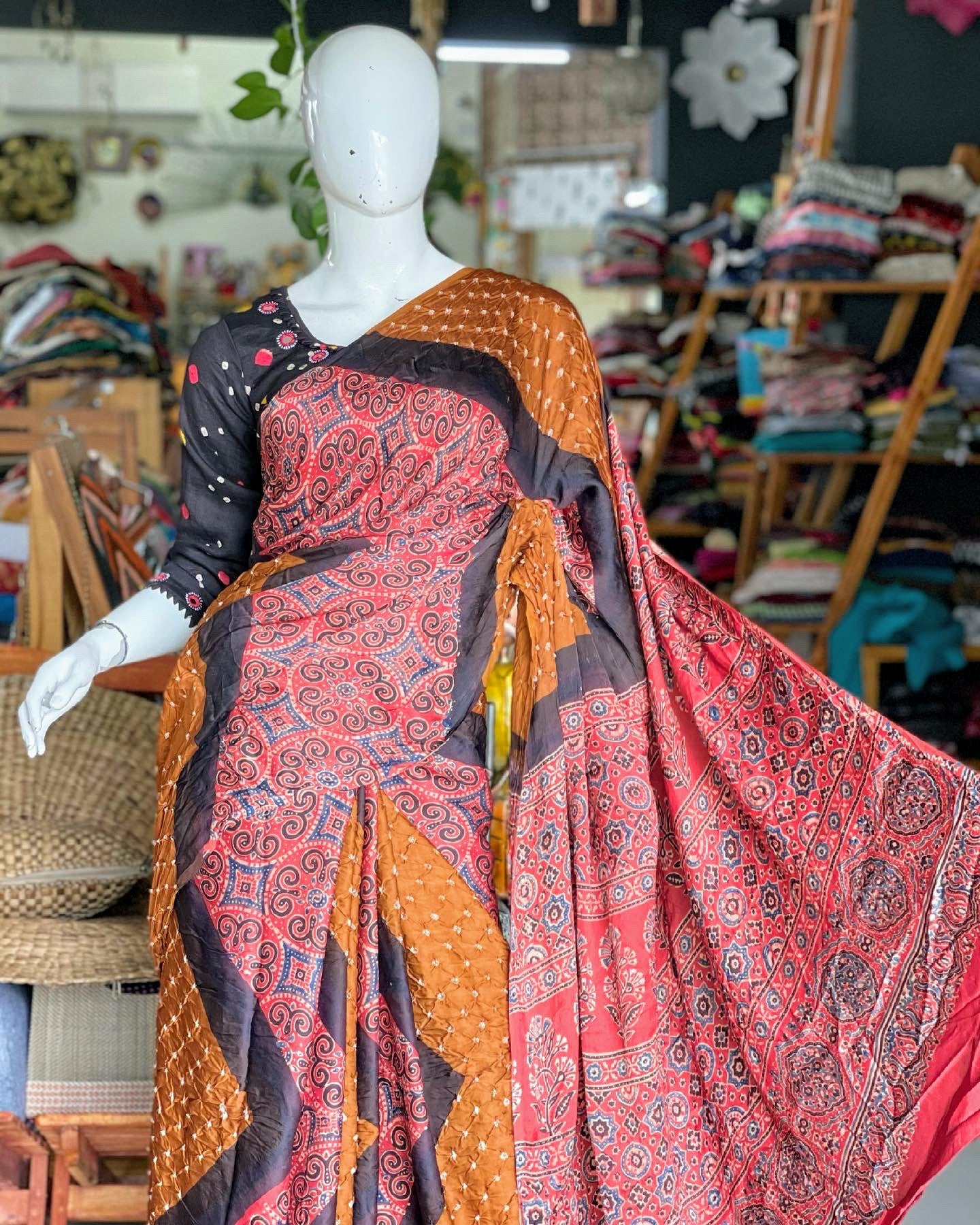 Bandini sarees – Handpicked